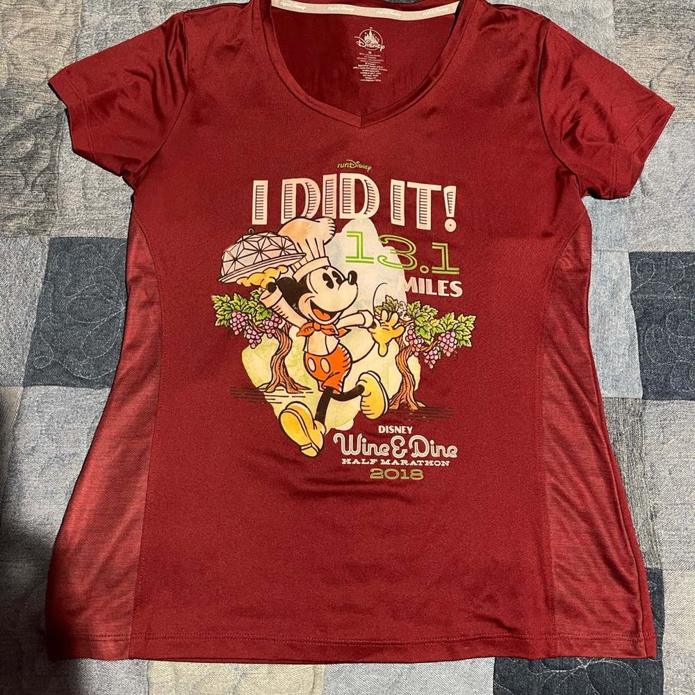 Rundisney 2019 Wine & Dine Shirt - Gem